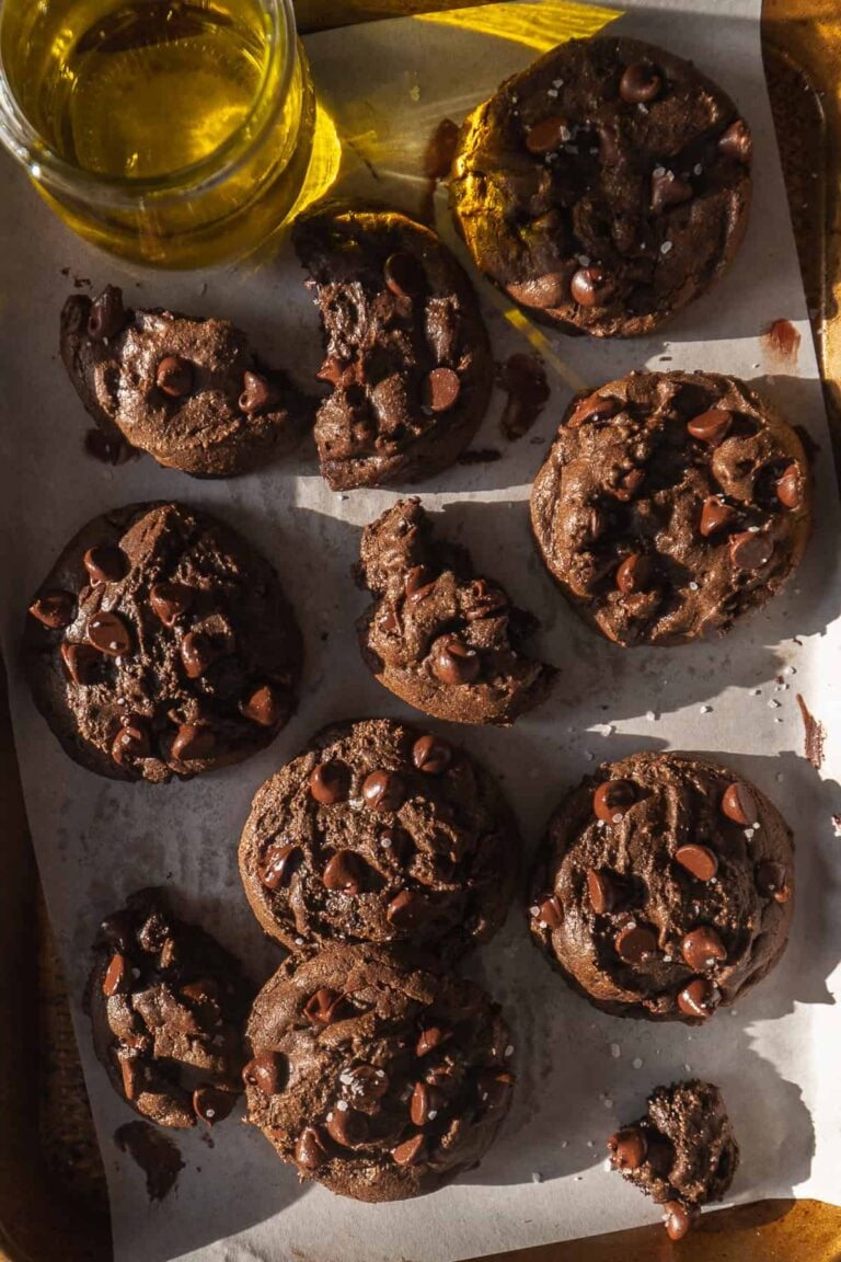 Double Chocolate Olive Oil Cookies - The Fit Peach