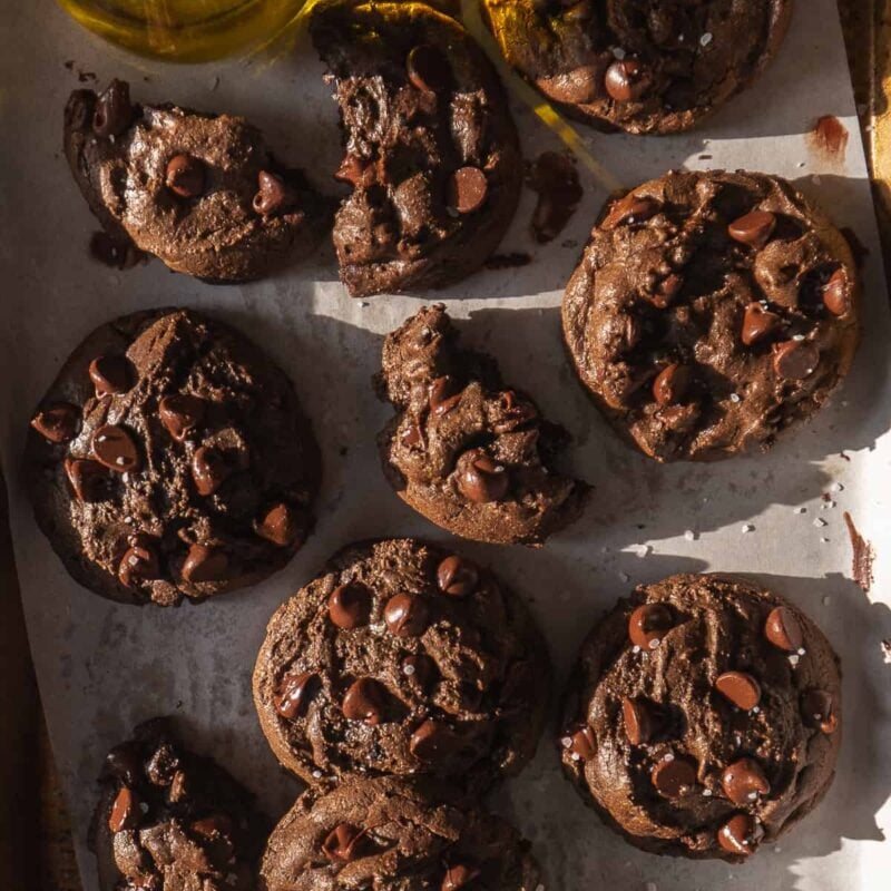 Double Chocolate Olive Oil Cookies - The Fit Peach