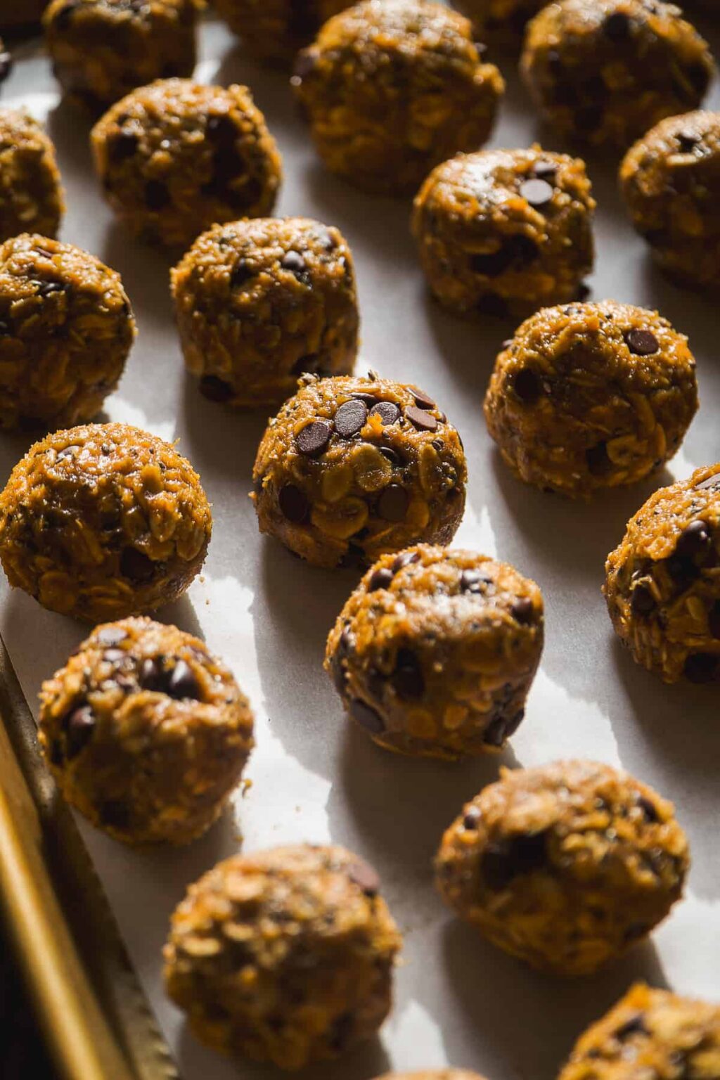 No-Bake Pumpkin Balls - The Fit Peach