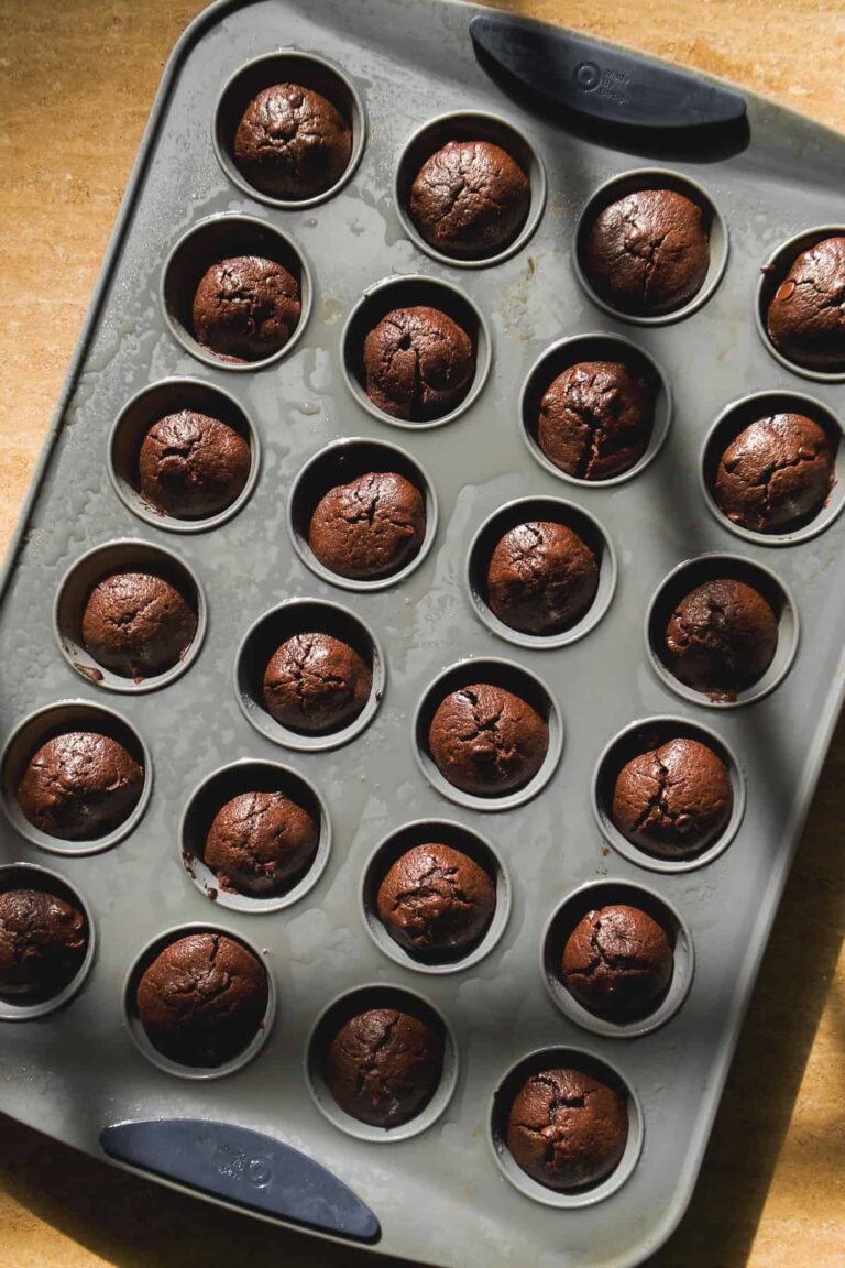 Mini Brownies - The Fit Peach
