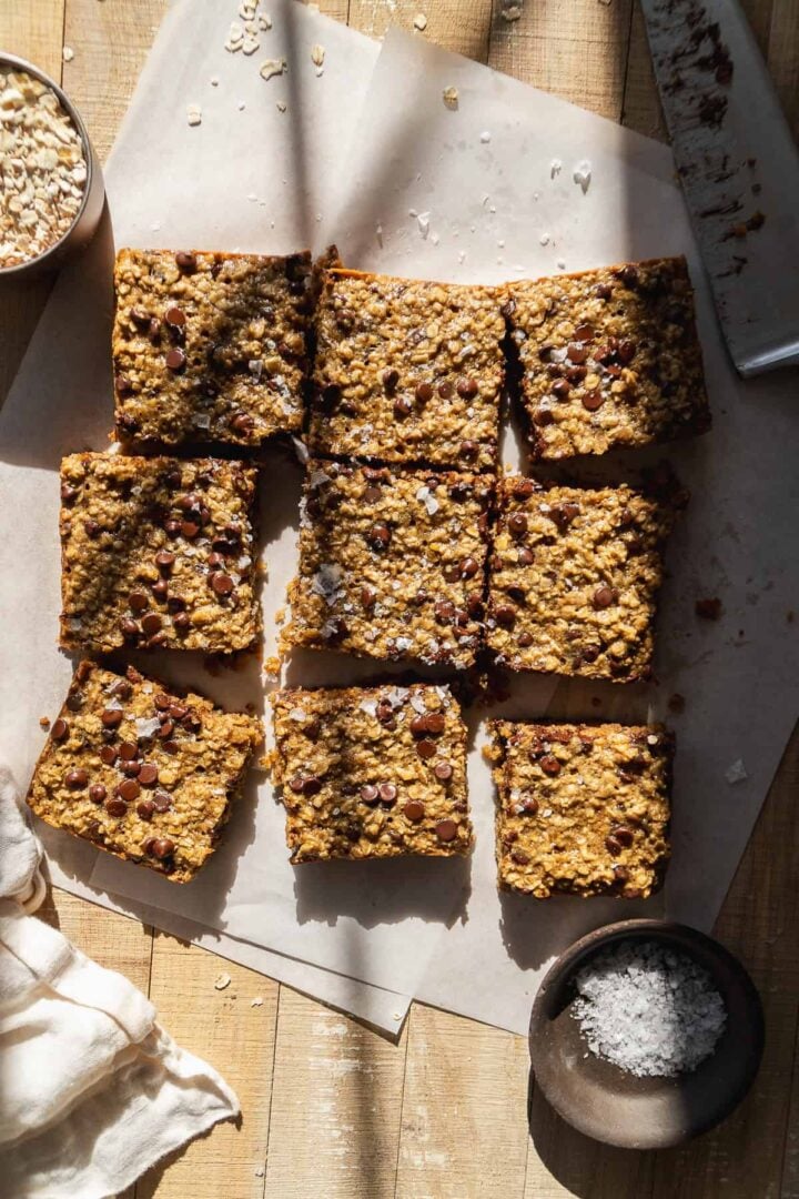 Healthy Oatmeal Chocolate Chip Bars - The Fit Peach