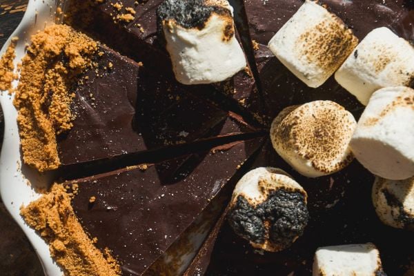 S'more Pie - The Fit Peach